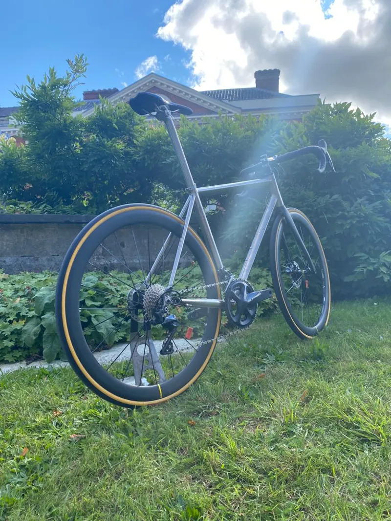 J.Guillem Formentor 54cm Ultegra/Cosmic Pro Titanium Road Bike