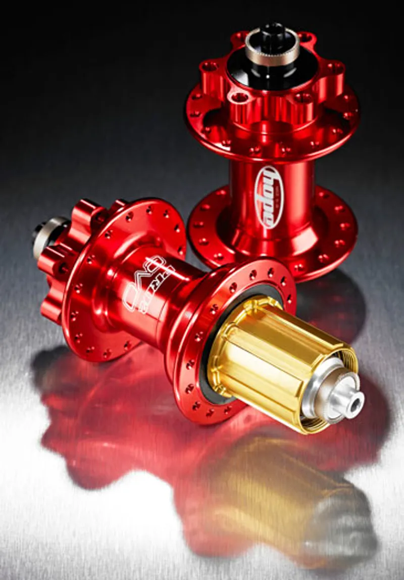 Hope Pro 2 EVO Rear 32H Red 135mm-12mm Hub