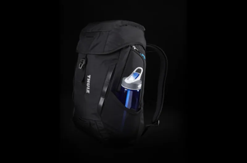 Thule En-Route Mosey 28 litre black backpack