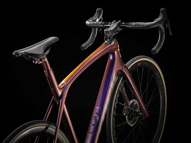 Trek Domane SLR 9 2020 Road Bike Purple Phaze/ Anthracite