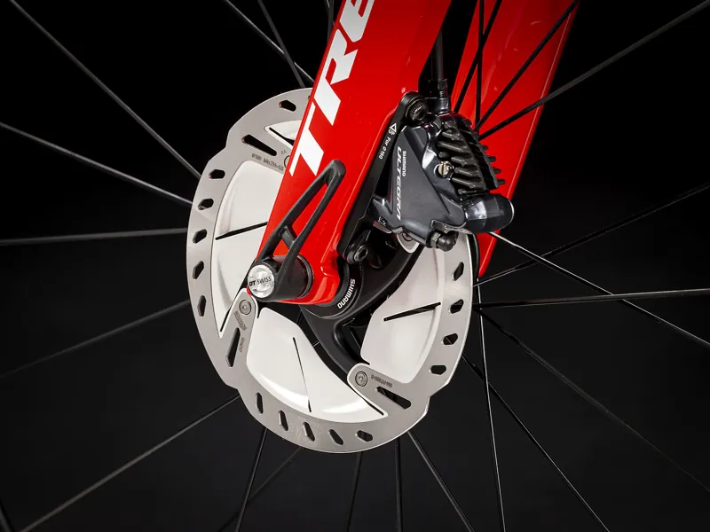 Trek Madone Speed Disc 2020 Road Bike Viper Red/Trek White