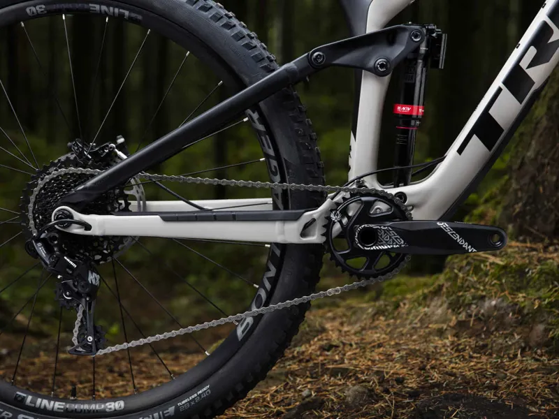 Trek Slash 9.7 29 2018 Matte Trek Black Sandstorm Mountain Bike