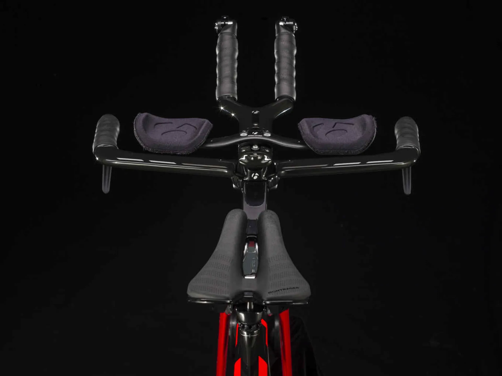 Trek Speed Concept 2018 Red/Charcoal-Black Fade Triathlon Bike